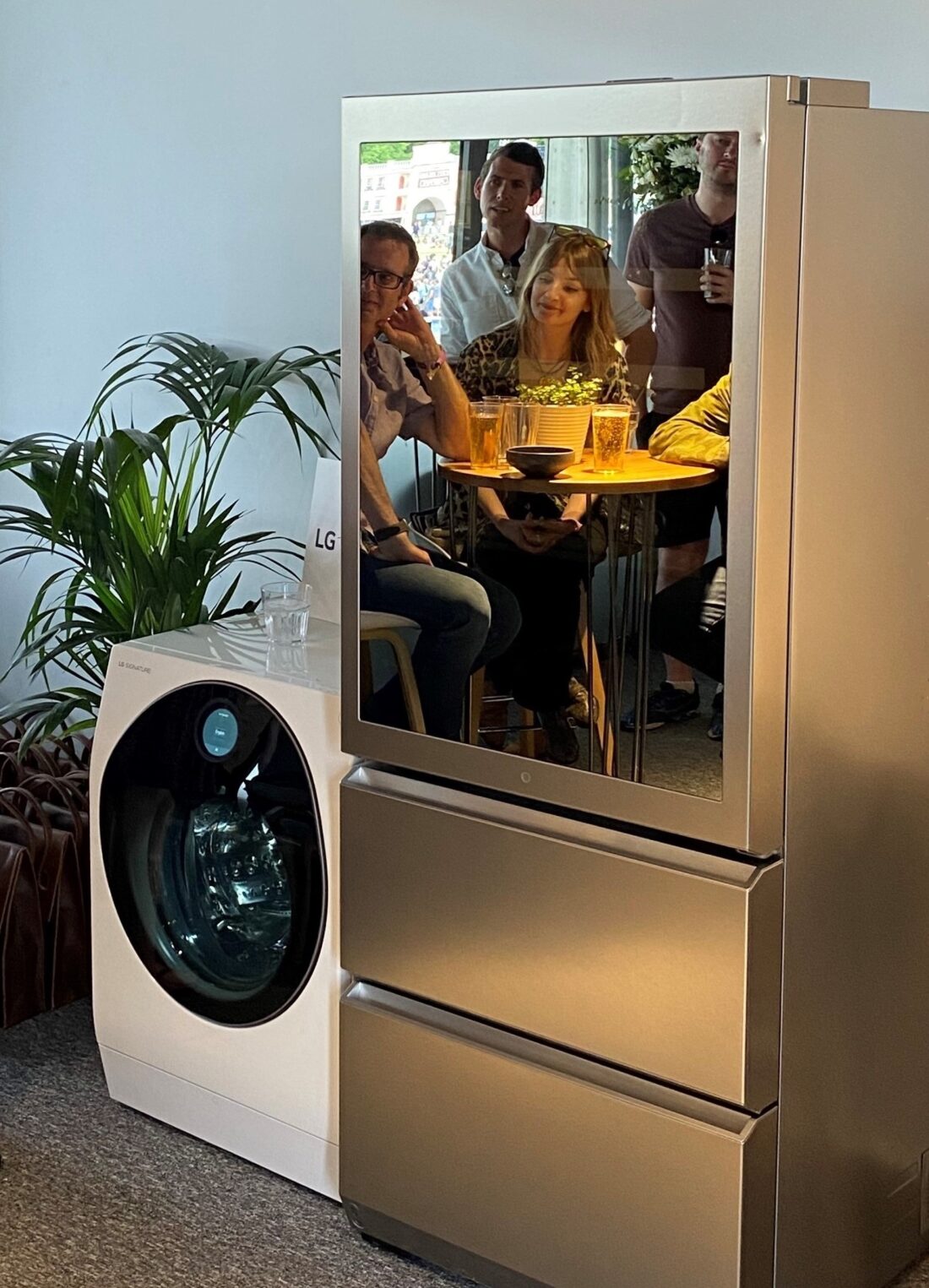 An Evening of Entertainment With LG SIGNATURE | LG NEWSROOM