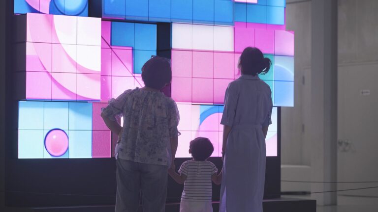 Dynamic Display in Motion: How Kinetic LED Signage Transforms Public ...
